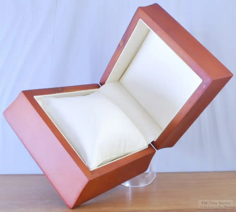 display_small: Wrist or pocket watch display box, various finishes and ...